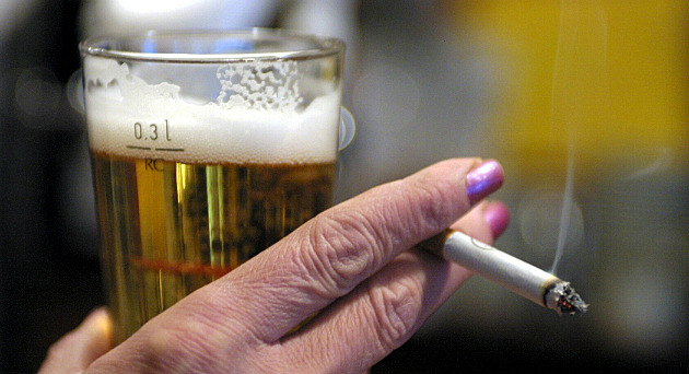 Danmark er nordiske mestre i rygning og alkoholindtag | Ugeskriftet.dk